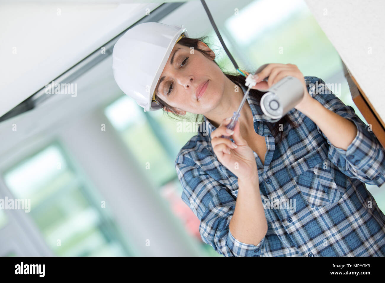 Installing device hi-res stock photography and images - Alamy