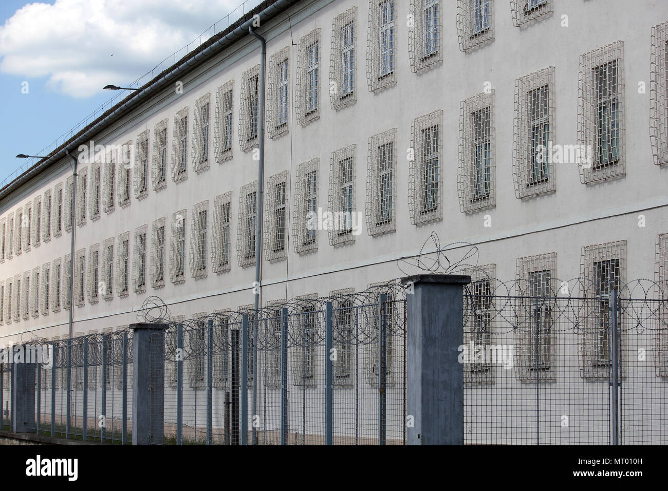Old jail cell exterior wall hi-res stock photography and images - Alamy