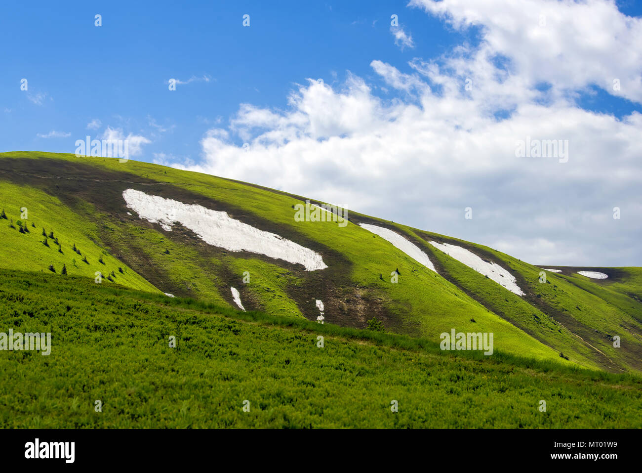 Valley snow in summer hi-res stock photography and images - Alamy