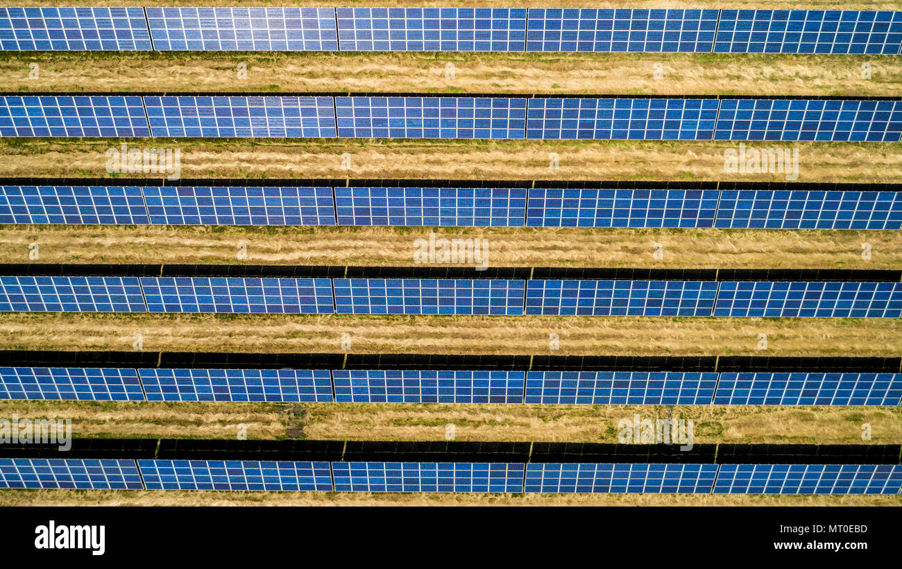 Solar battery background Stock Photo - Alamy