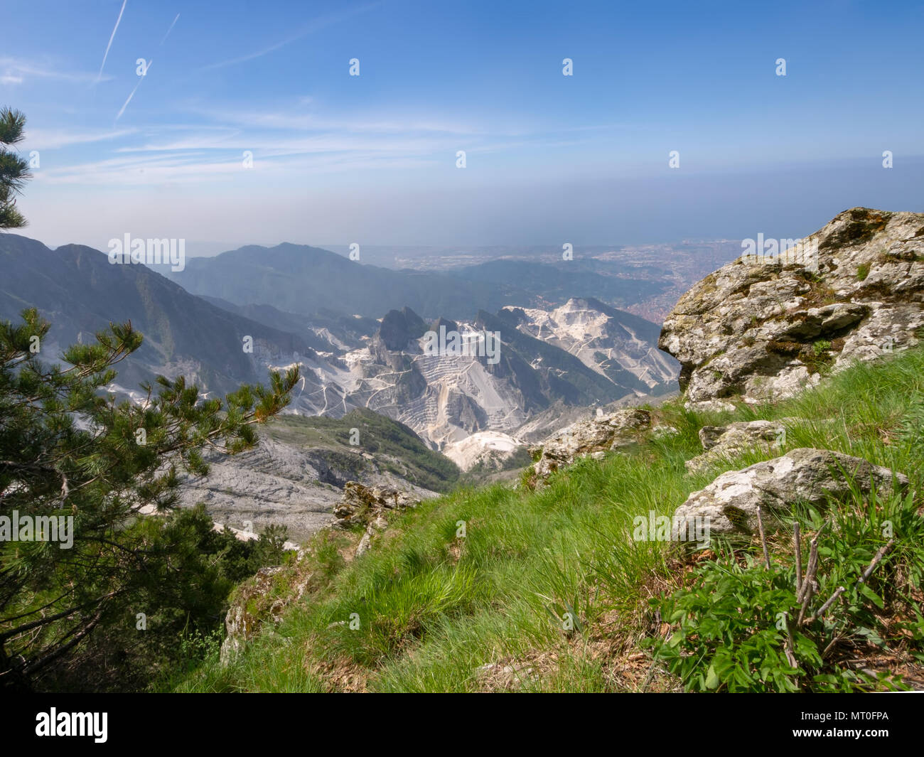 Landscape view. Marble quarries and natural mountain. Apuan Alps, Italy ...