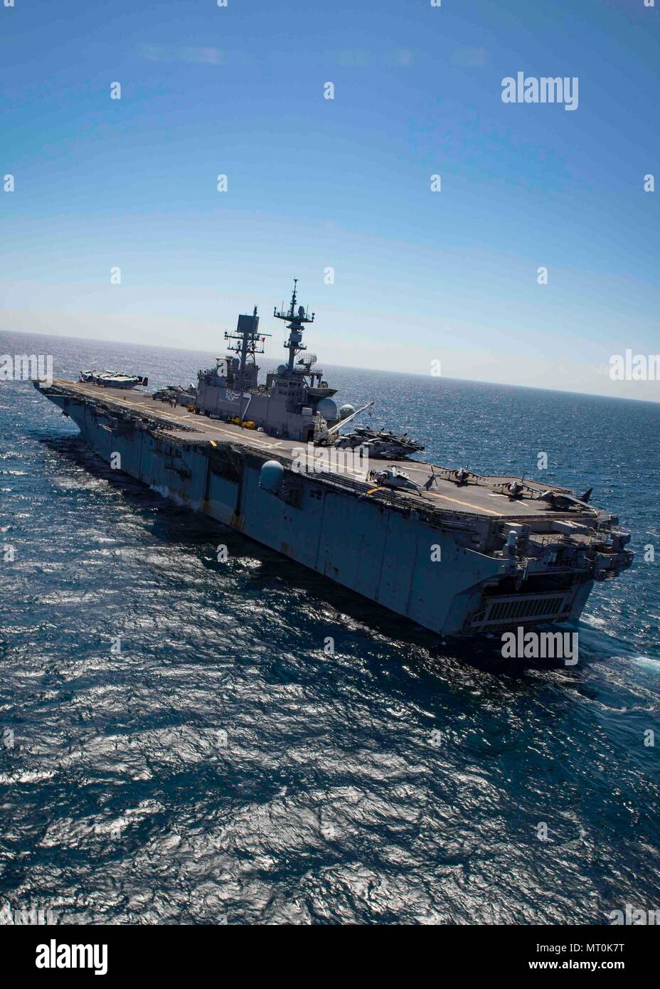 ATLANTIC OCEAN (July 14, 2017) The amphibious assault ship USS Iwo Jima ...