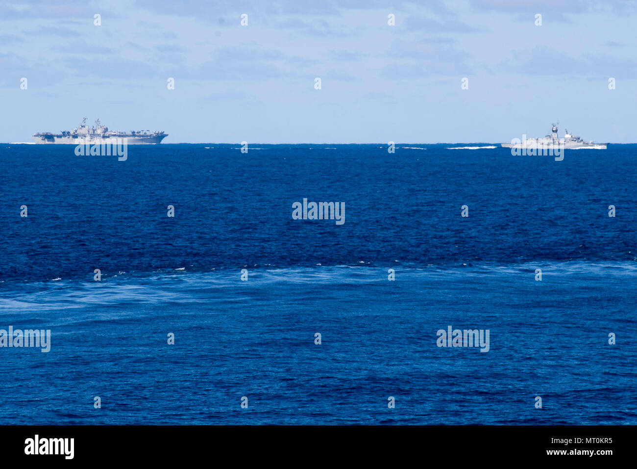 Royal australian navy hmas ballarat strike group hi-res stock ...