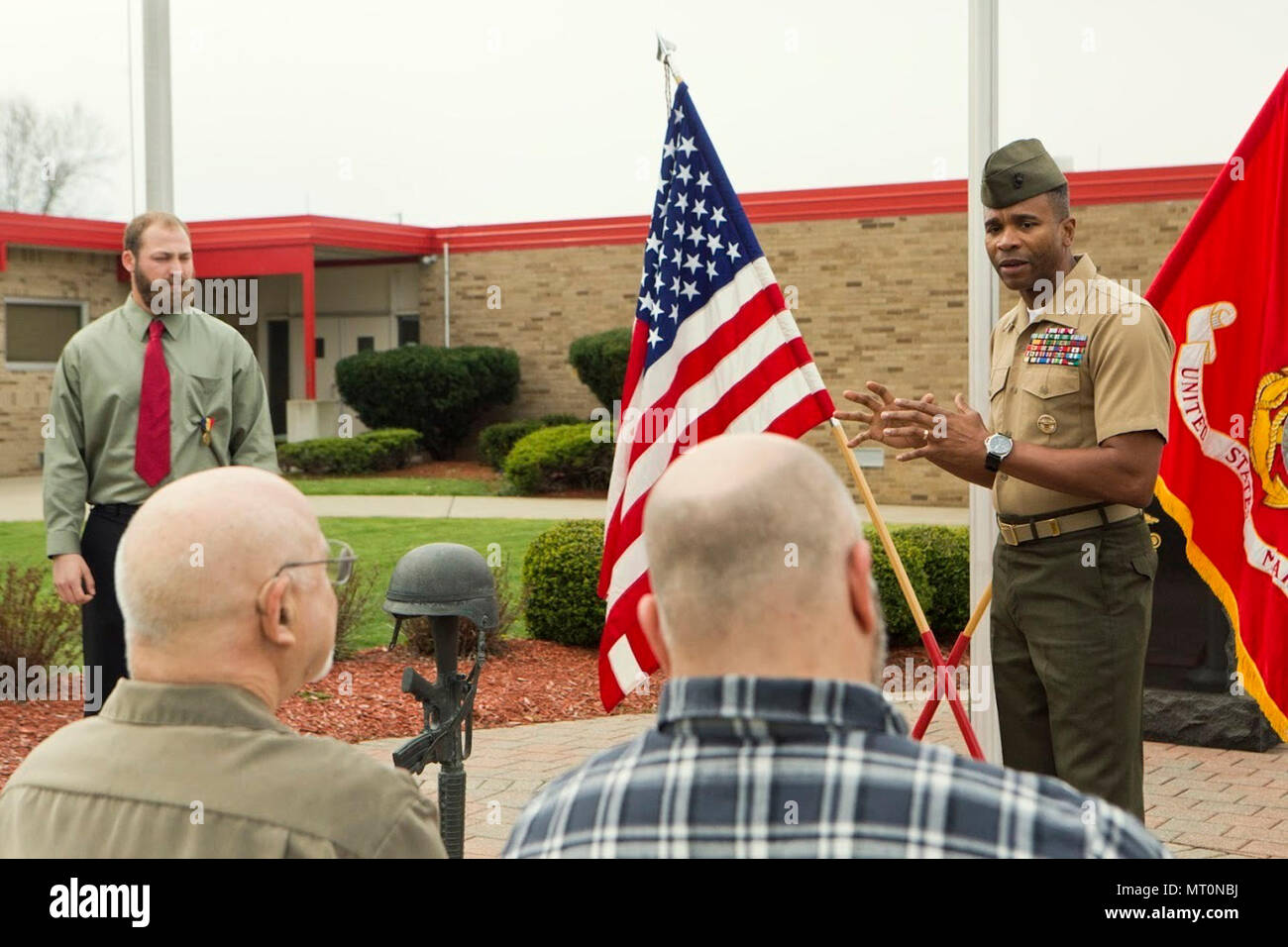 Col. Ricardo Player (center), the Force Headquarters Group chief of ...
