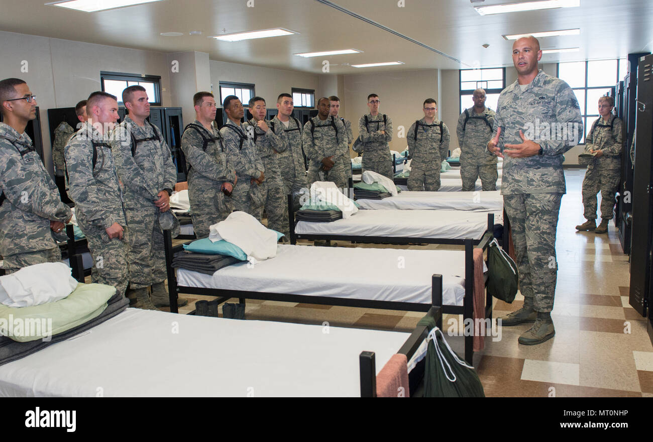 Tech. Sgt. Paul Couch, 323rd Training Squadron military training ...