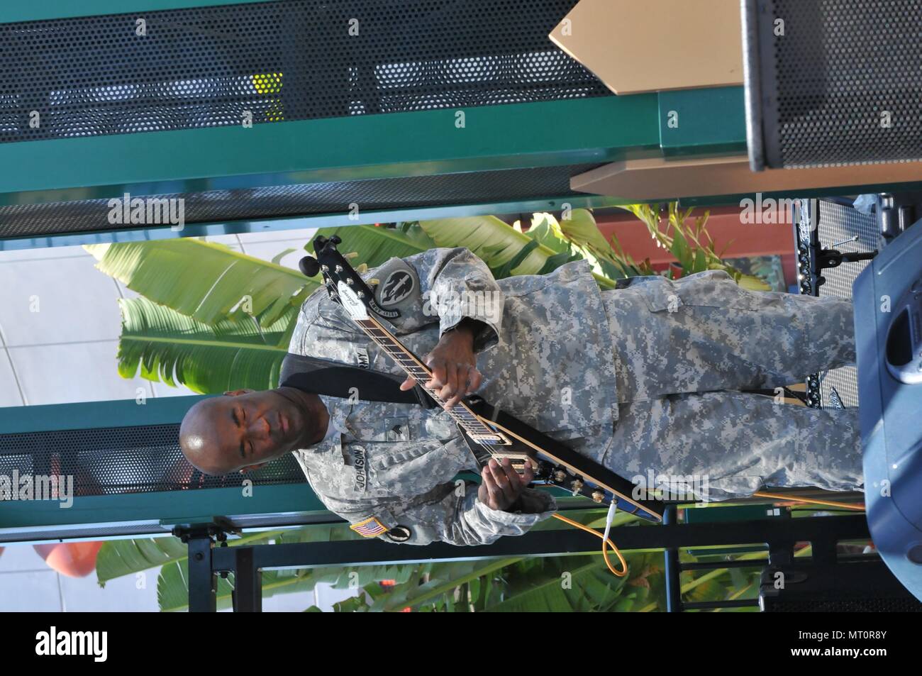 U.S. Army Reserve Soldiers from the 191st Army Band, 300th Army Band ...
