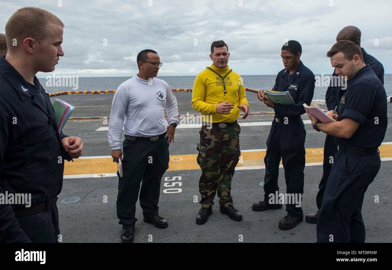 Navy enlisted expeditionary warfare specialist hi-res stock photography ...