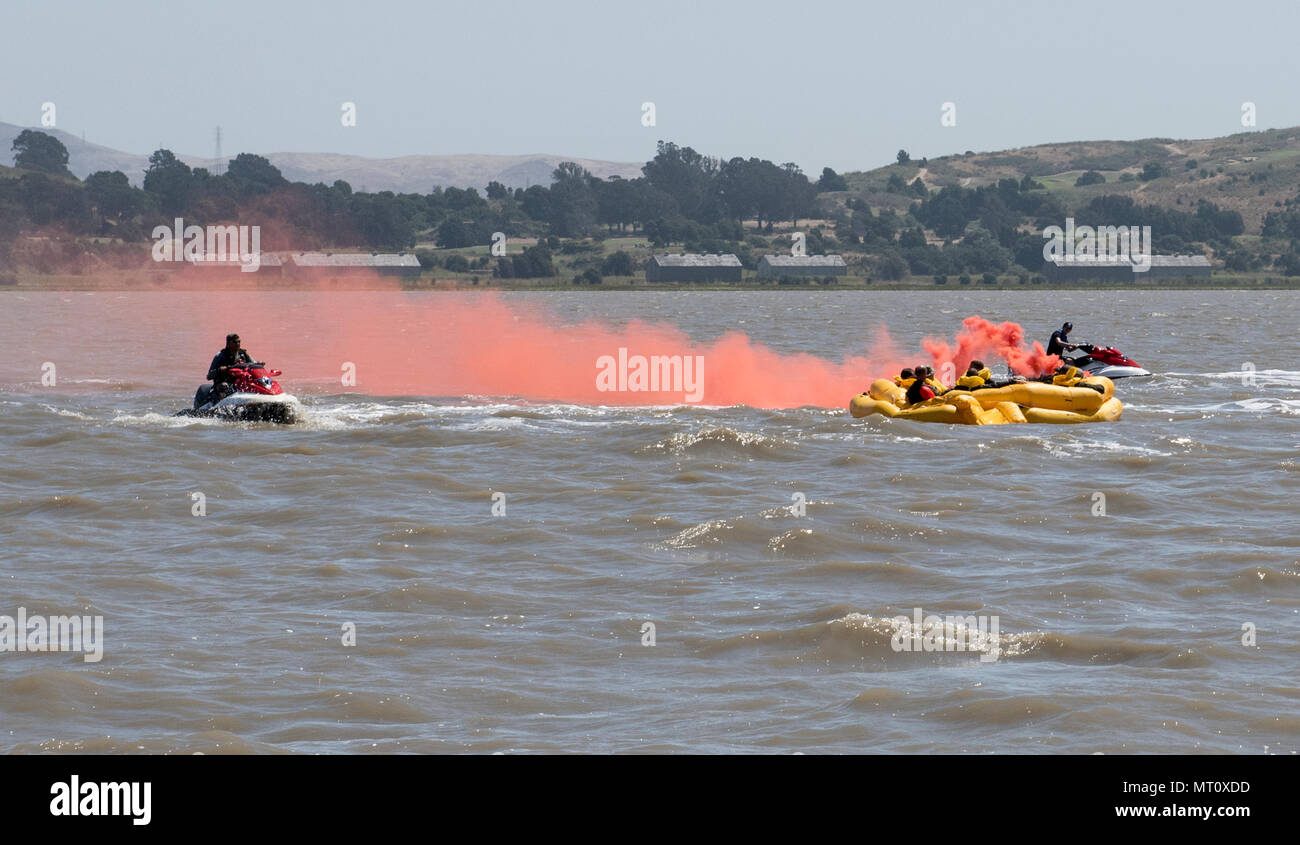 Visual signaling techniques hi-res stock photography and images - Alamy
