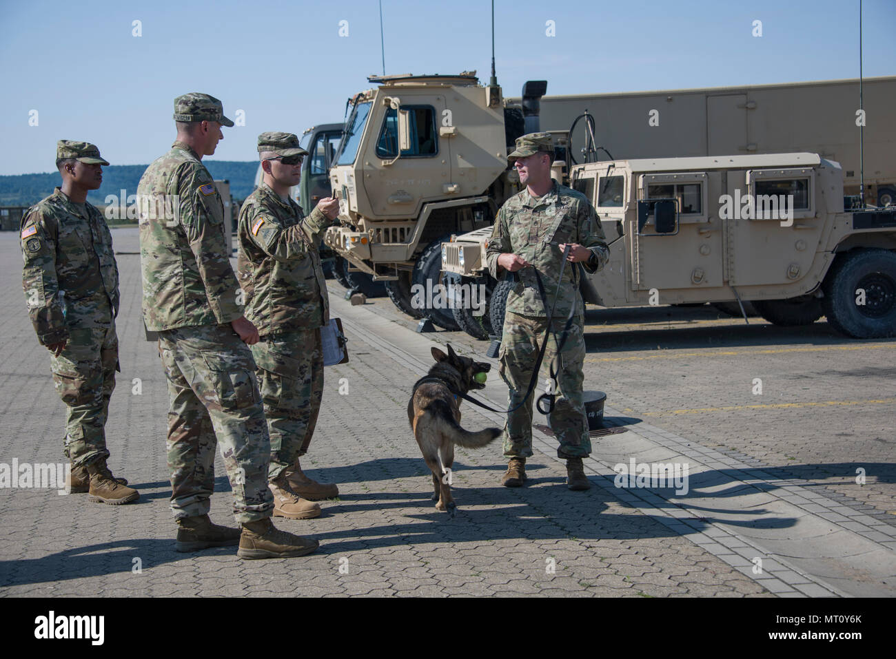 615th mp company hi-res stock photography and images - Alamy