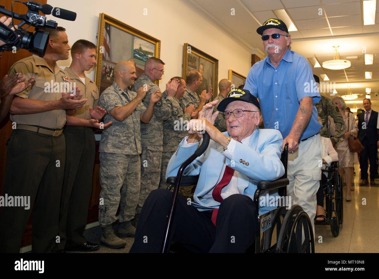 USS Arizona survivor Navy Seaman First Class Donald Stratton salutes ...