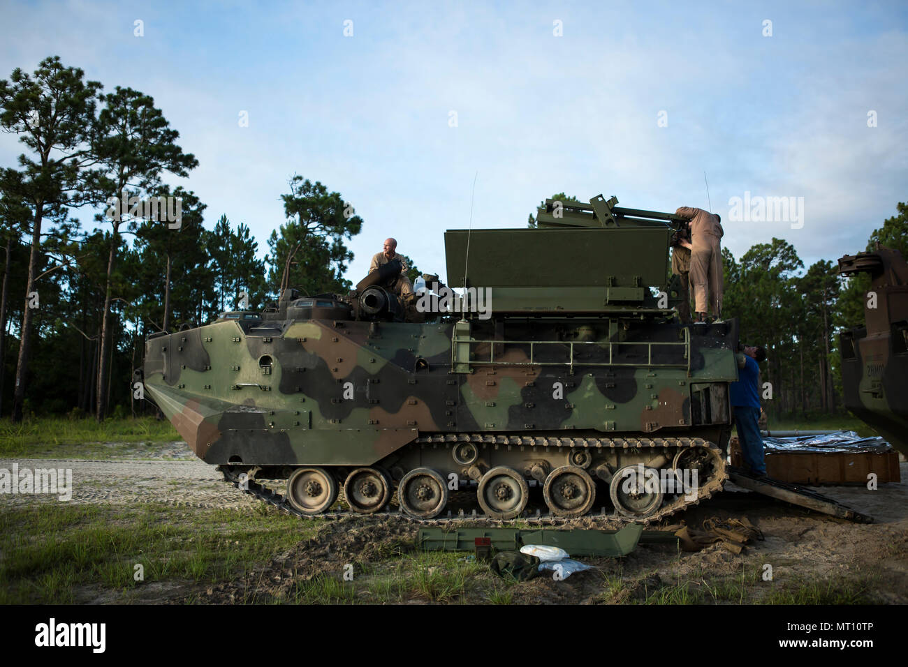 U.S. Marines with 2nd Assault Amphibian Battalion, 2nd Marine Division ...