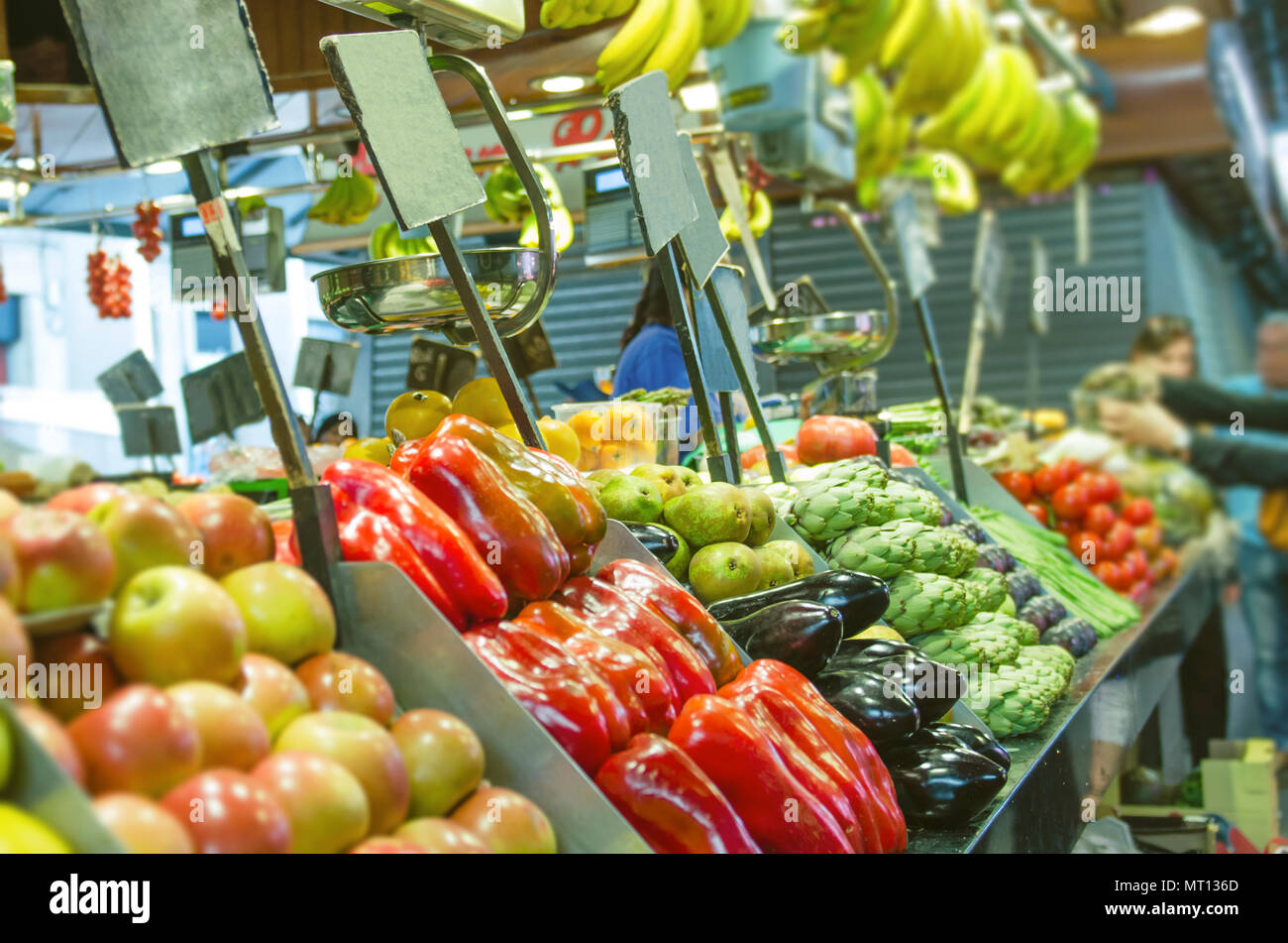 Supermarket display uk stand hi-res stock photography and images - Alamy