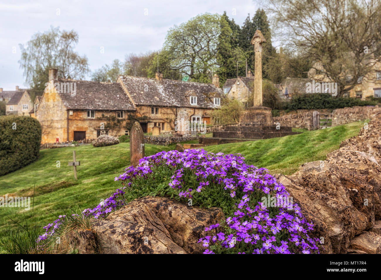 Snowshill, Cotswold, Gloucestershire, England, UK Stock Photo - Alamy