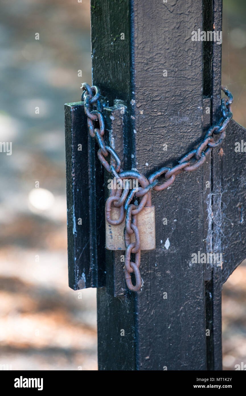 Keep out chain hi-res stock photography and images - Alamy