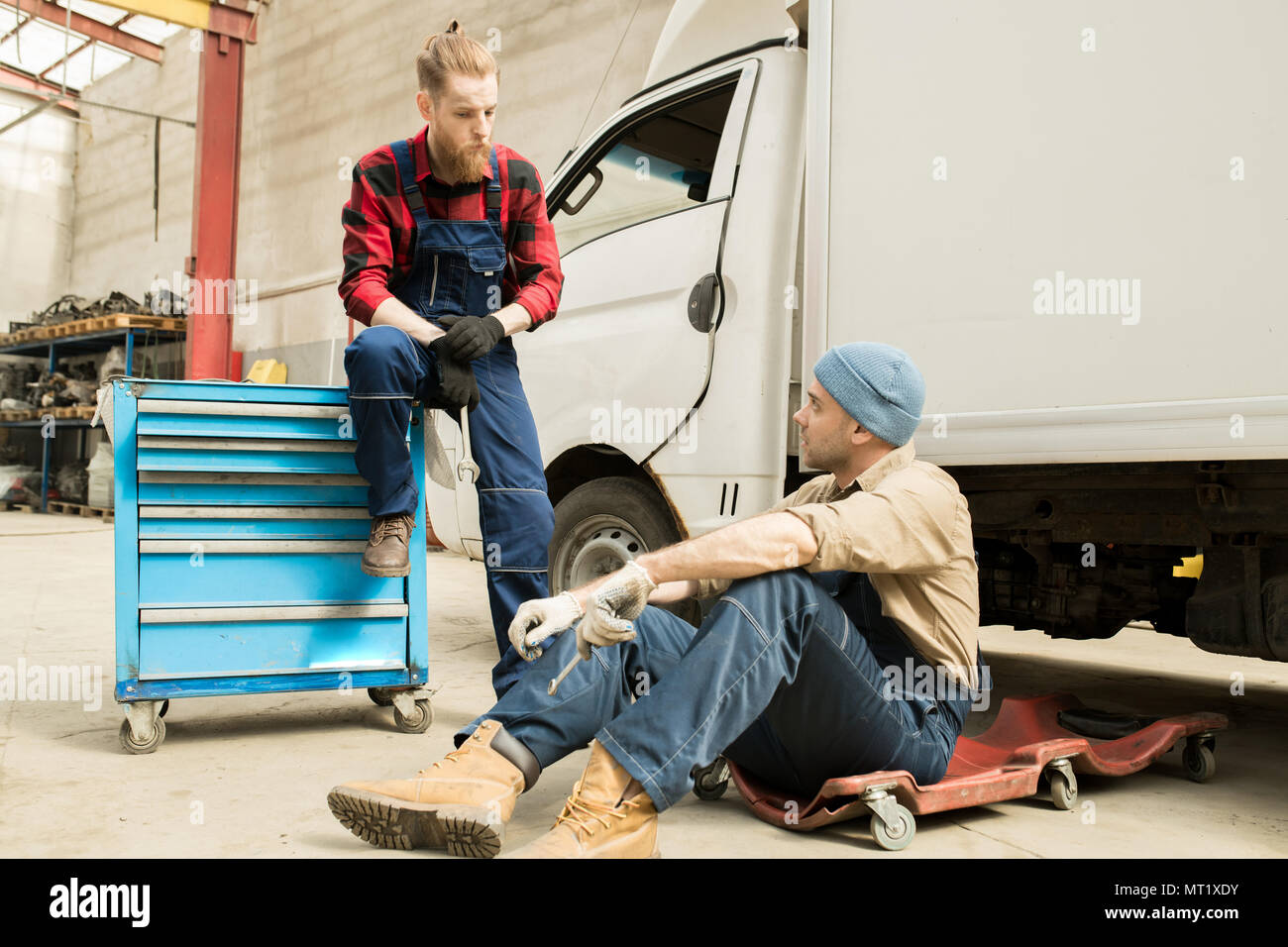Engineer machine shop truck hi-res stock photography and images - Alamy