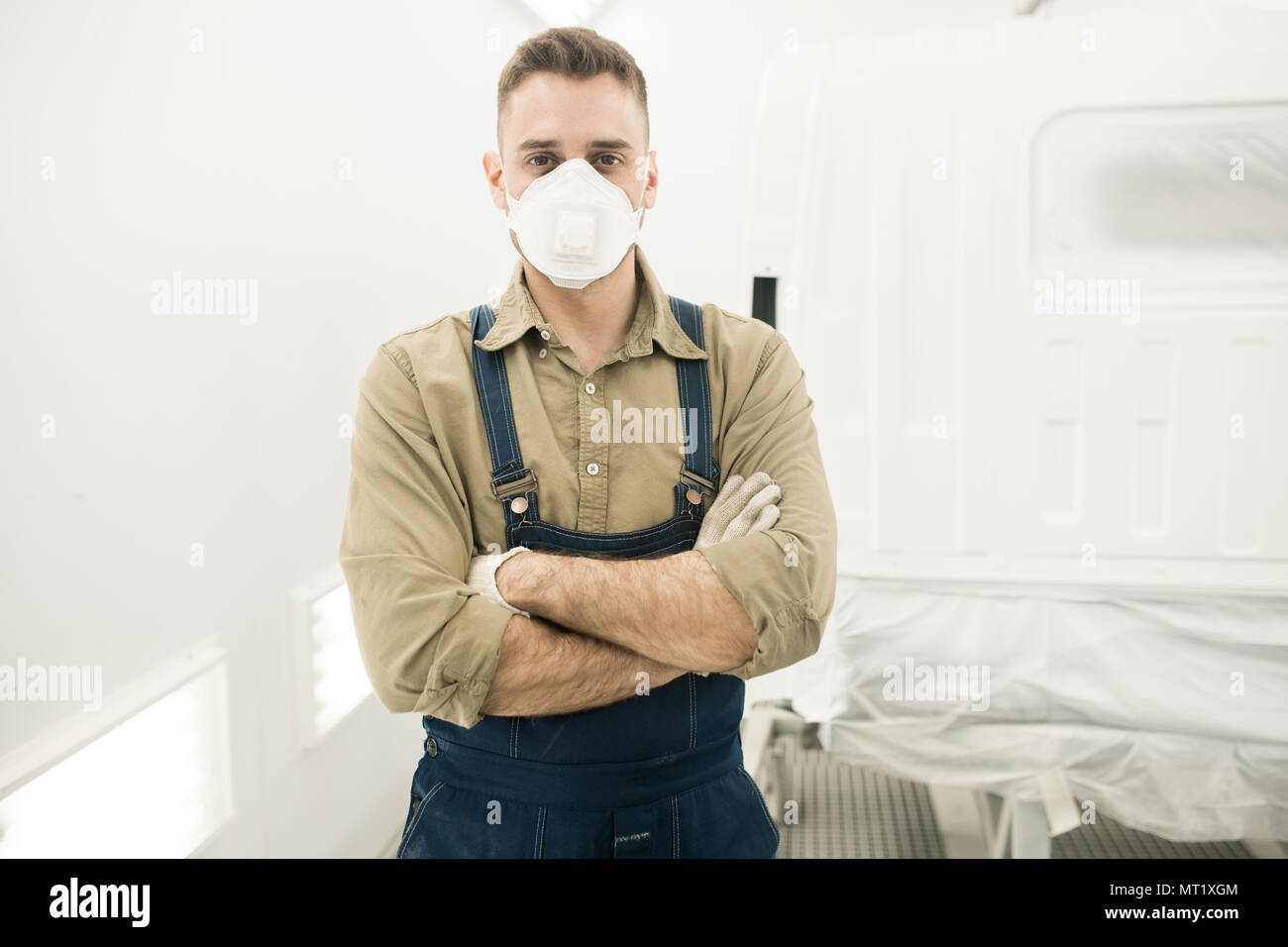 Auto Mechanic At Work Stock Photo - Alamy