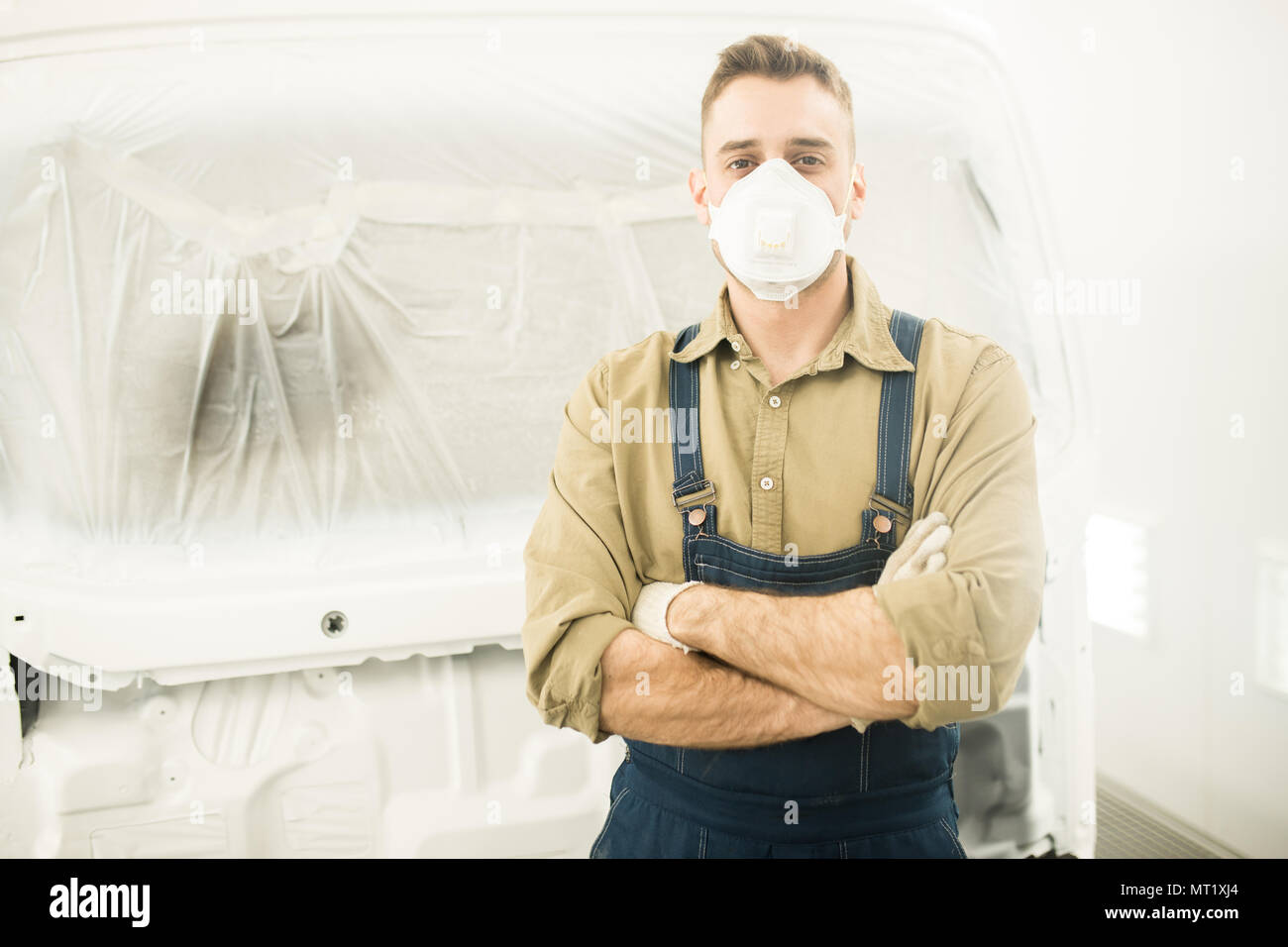 Professional Auto Mechanic Stock Photo - Alamy