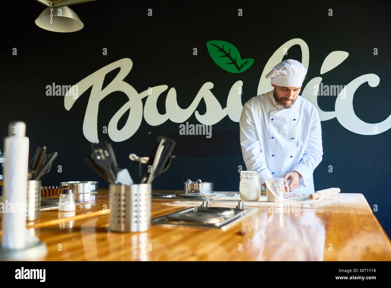 Baker at work Stock Photo - Alamy
