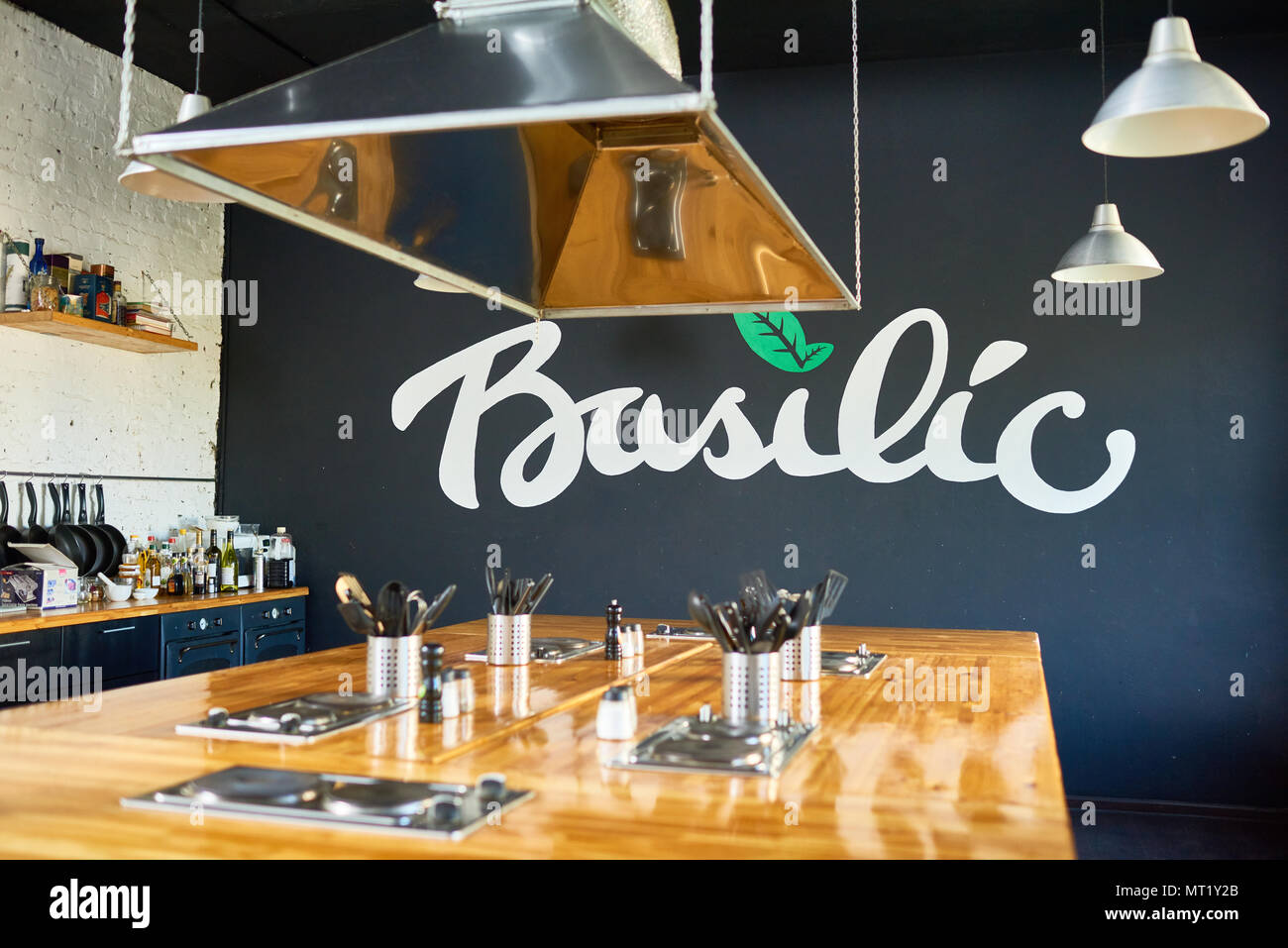 Prepare class hi-res stock photography and images - Alamy