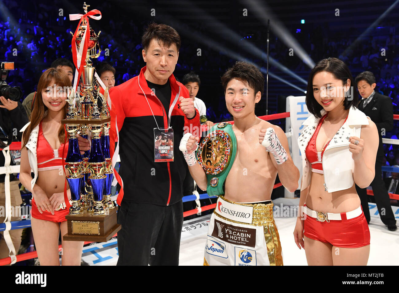 Tokyo, Japan. 25th May, 2018. (L-R) Miuraumi, Hisashi Teraji, Ken Shiro ...