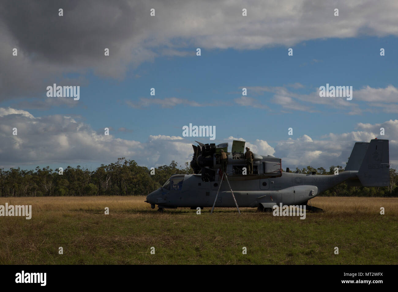 Personnel from Marine Medium Tiltrotor Squadron 265 conduct routine ...