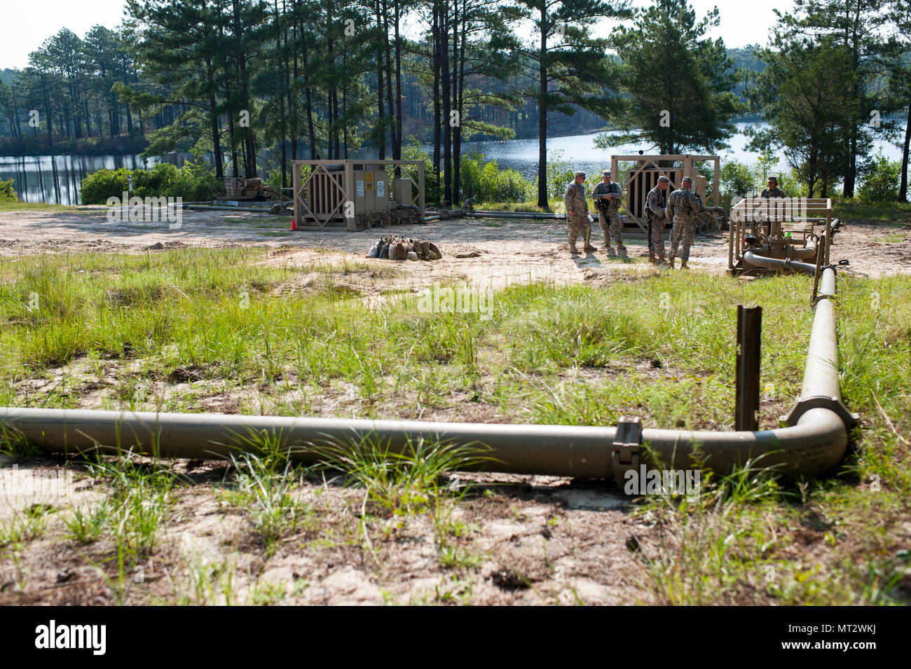 U.S. Army Reserve Soldiers with the 728th Quartermaster Company ...