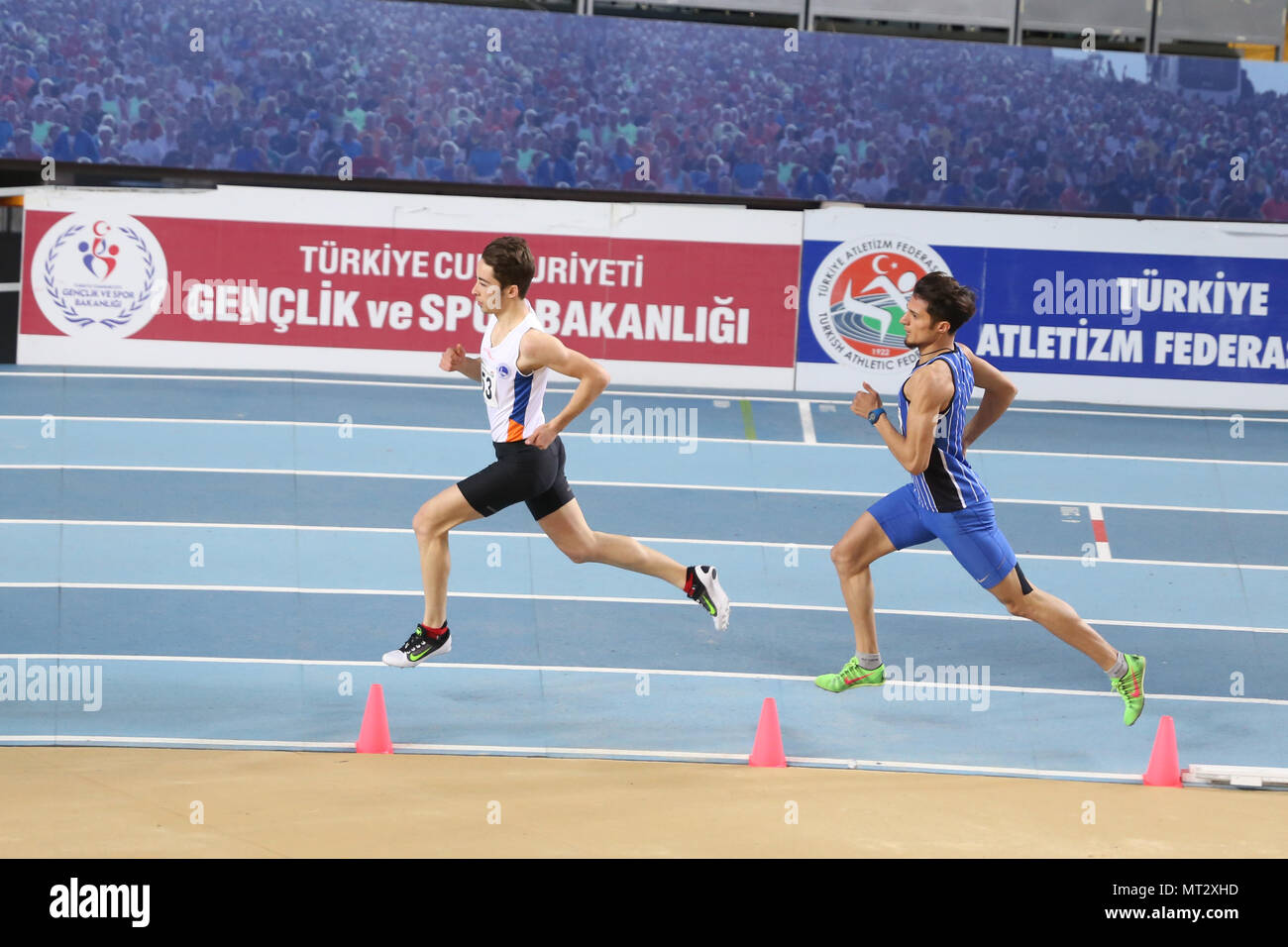 ISTANBUL, TURKEY - FEBRUARY 04, 2018: Athletes running during Turkcell ...