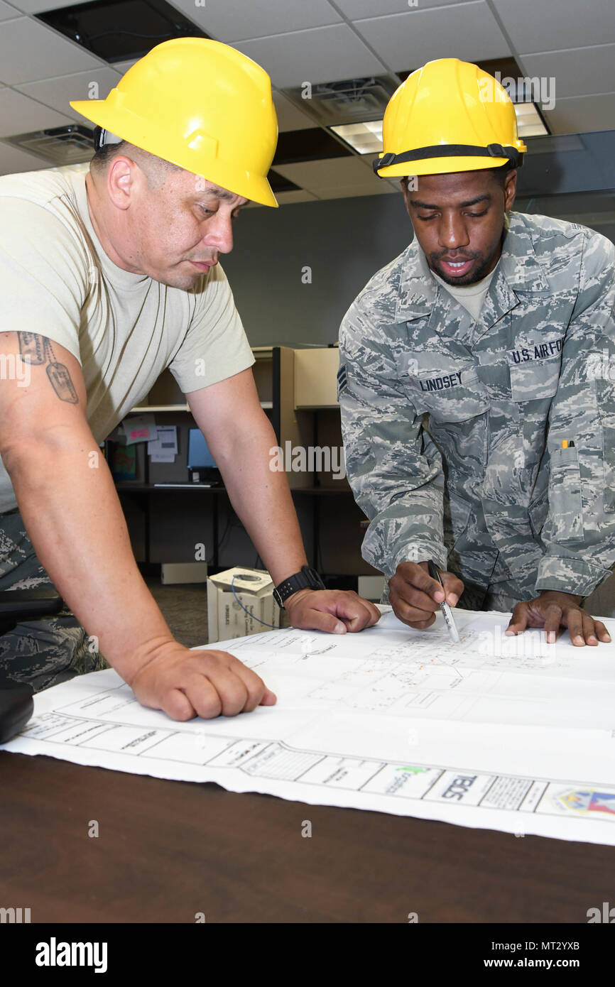 Staff Sgt. Salvador Alvarado and Senior Airman Dante Lindsay, members ...