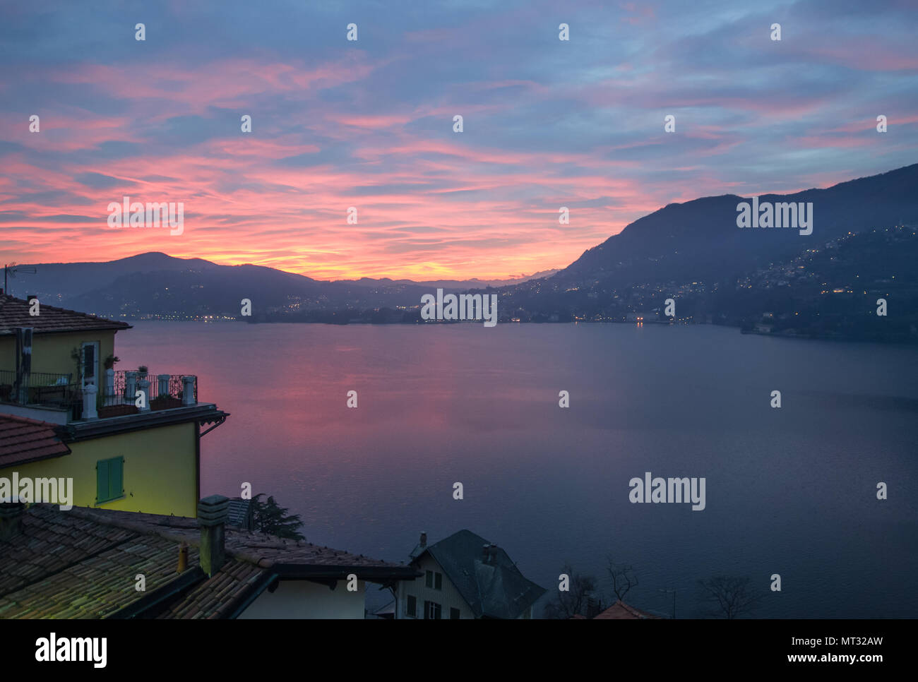 Panorama over lake como hi-res stock photography and images - Alamy