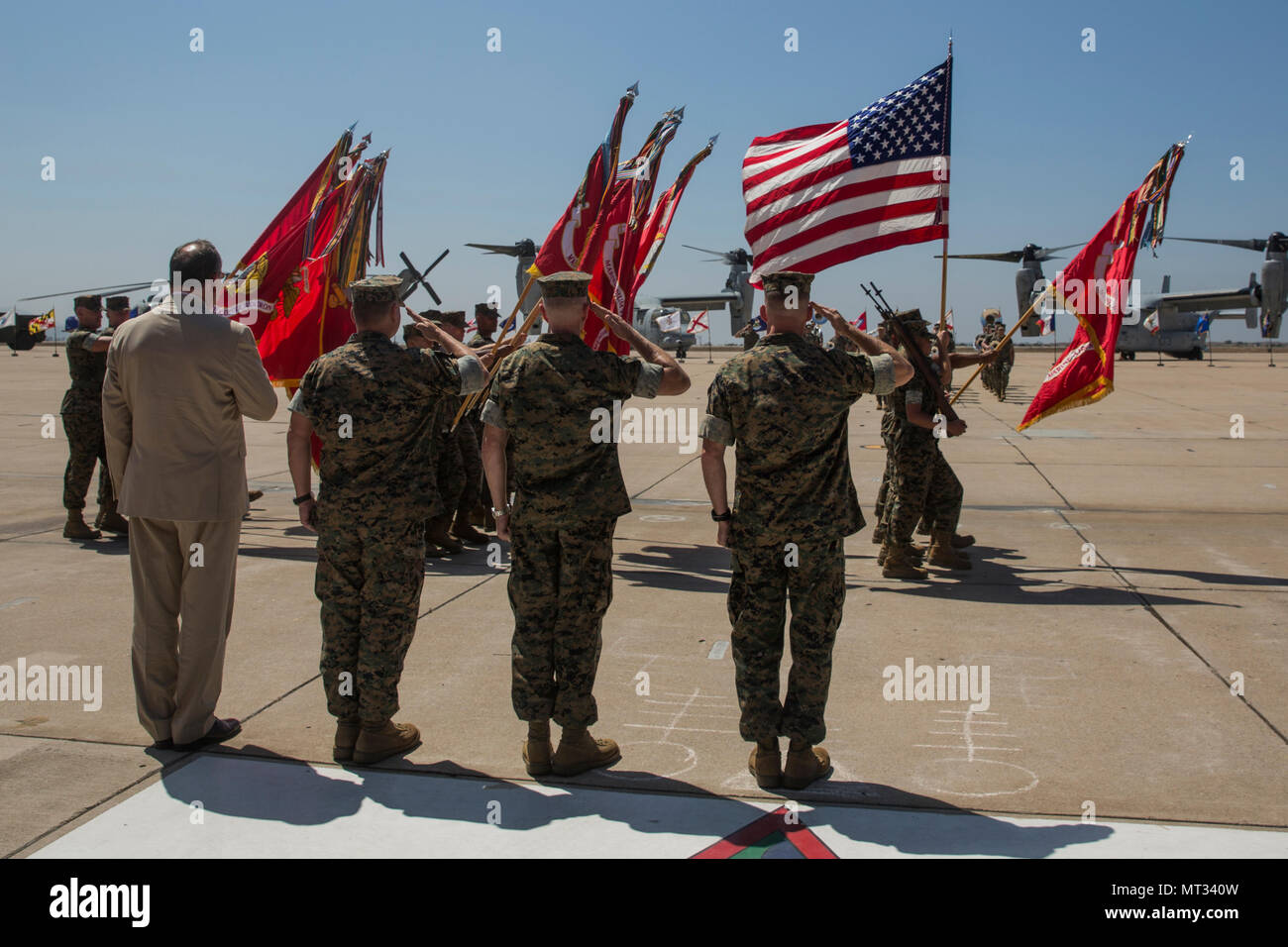 Col. Craig Leflore, commanding officer of Marine Aircraft Group (MAG ...