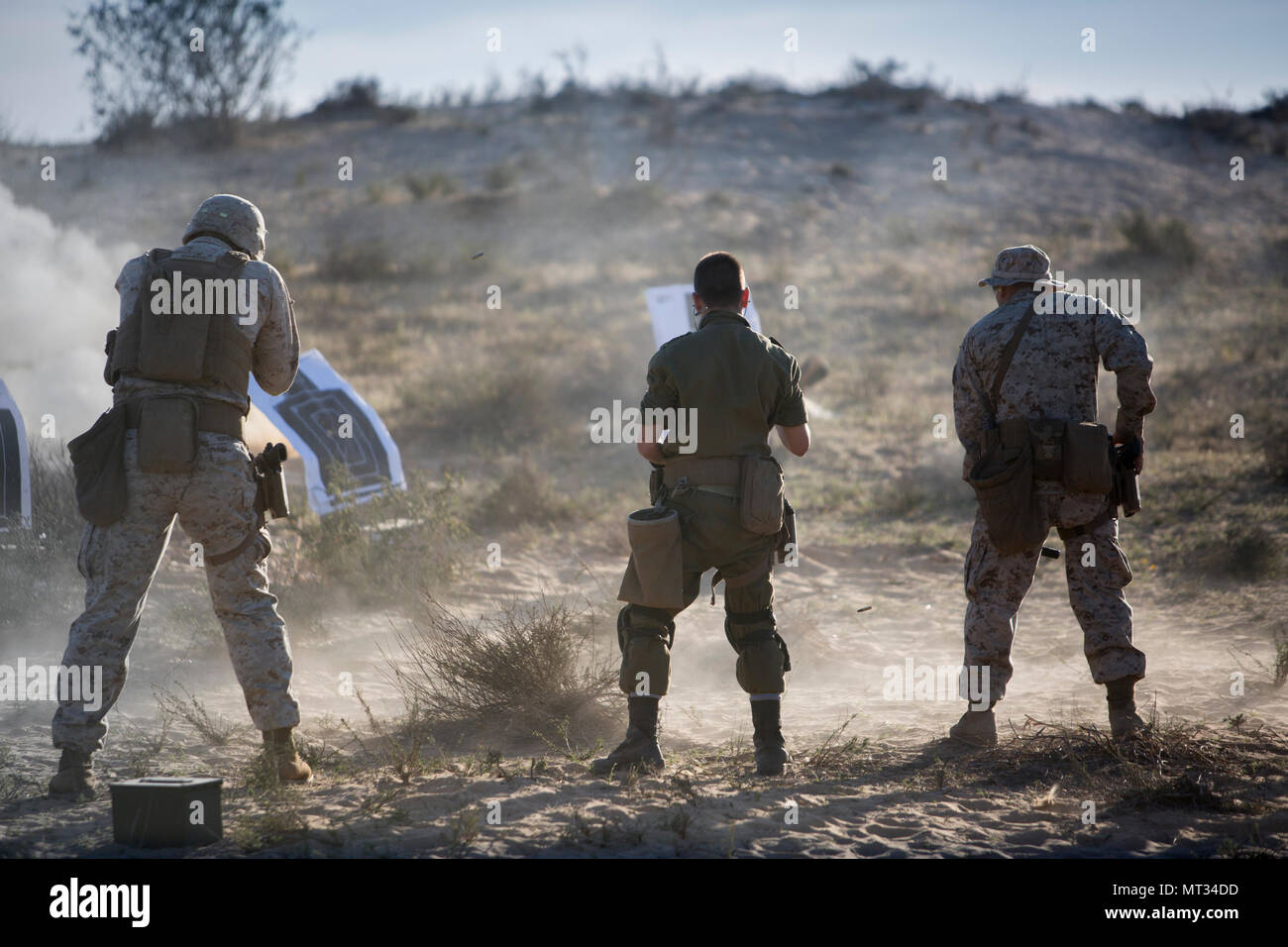 U.S. Marines and Israeli Defense Soldiers participate in a live-fire ...