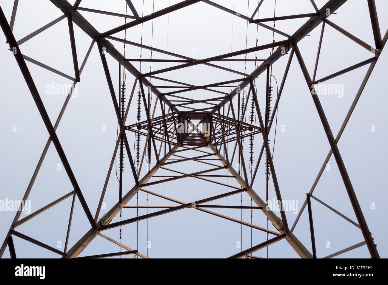 Overhead power line transmission tower hi-res stock photography and ...