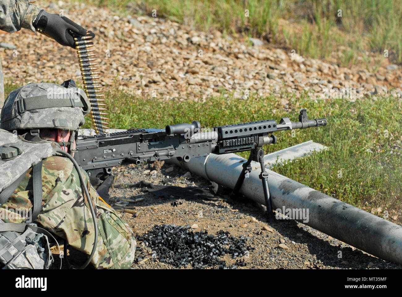 U.S. Army Reserve Soldiers with the 463rd FSC, Engineer Battalion ...
