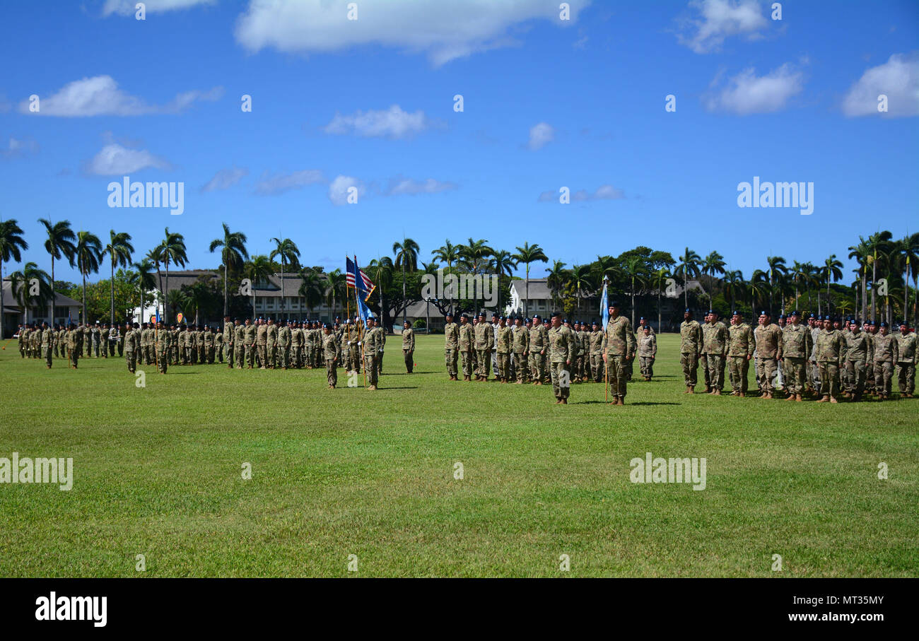 Soldiers of the 205th Military Intelligence Battalion, 500th Military ...