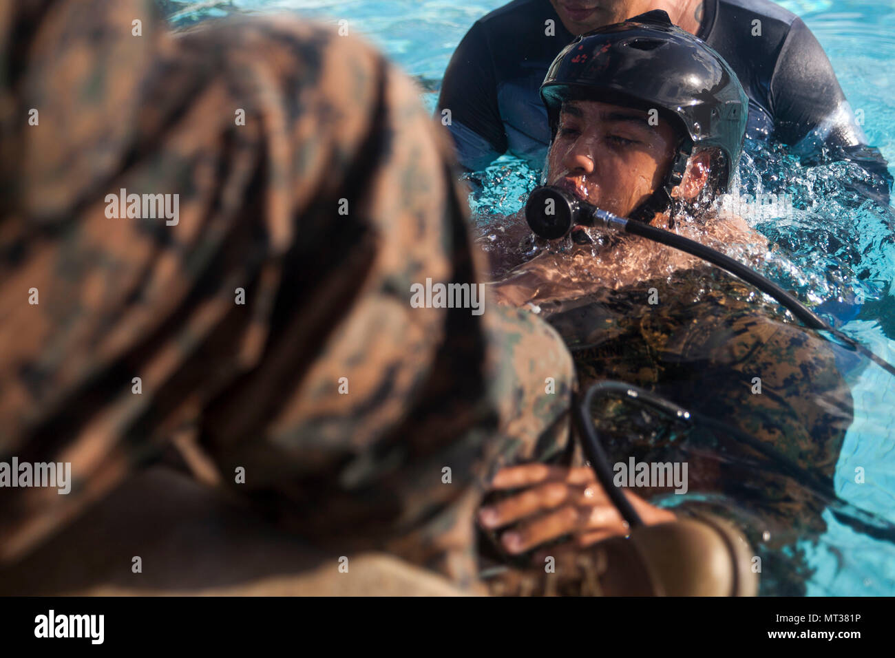 Emergency egress system hi-res stock photography and images - Alamy