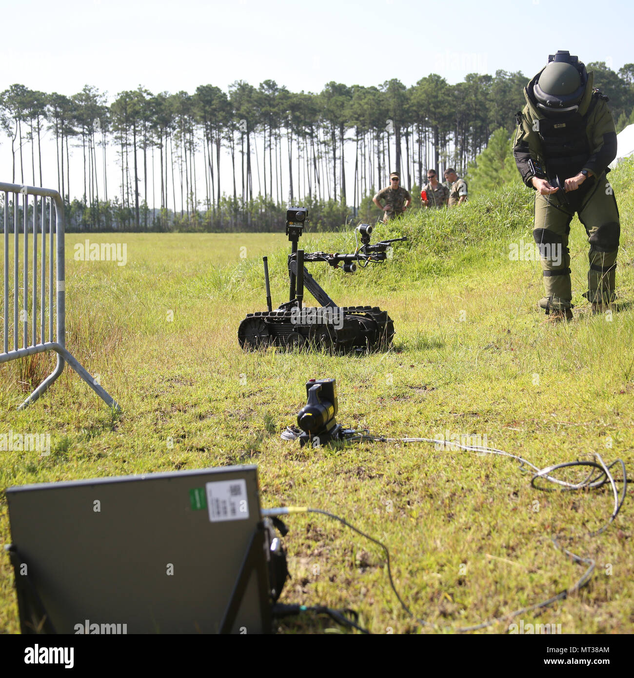 Staff Sgt. Derrick Kee sets up a Radiographic Imaging System for ...