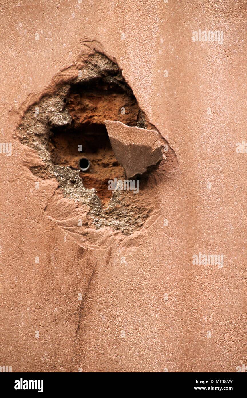 Disintegrating plaster facade of building in Venice Stock Photo - Alamy