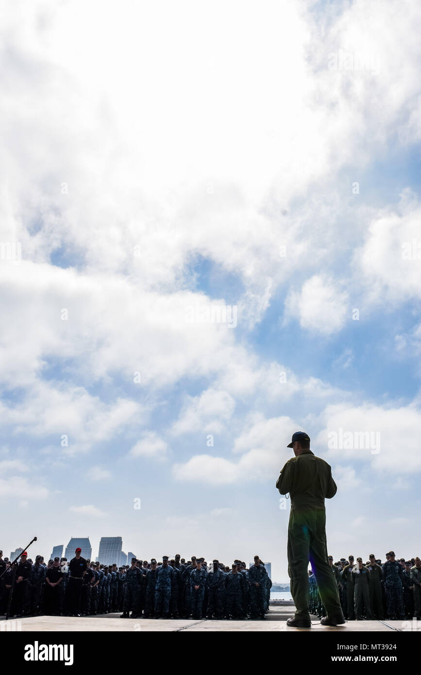 Capt craig clapperton hi-res stock photography and images - Alamy