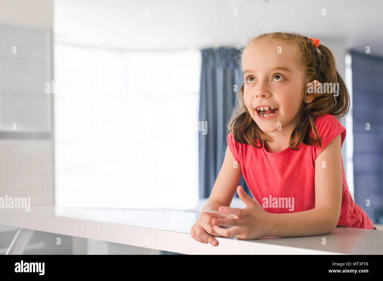 6 year old girl hi-res stock photography and images - Alamy