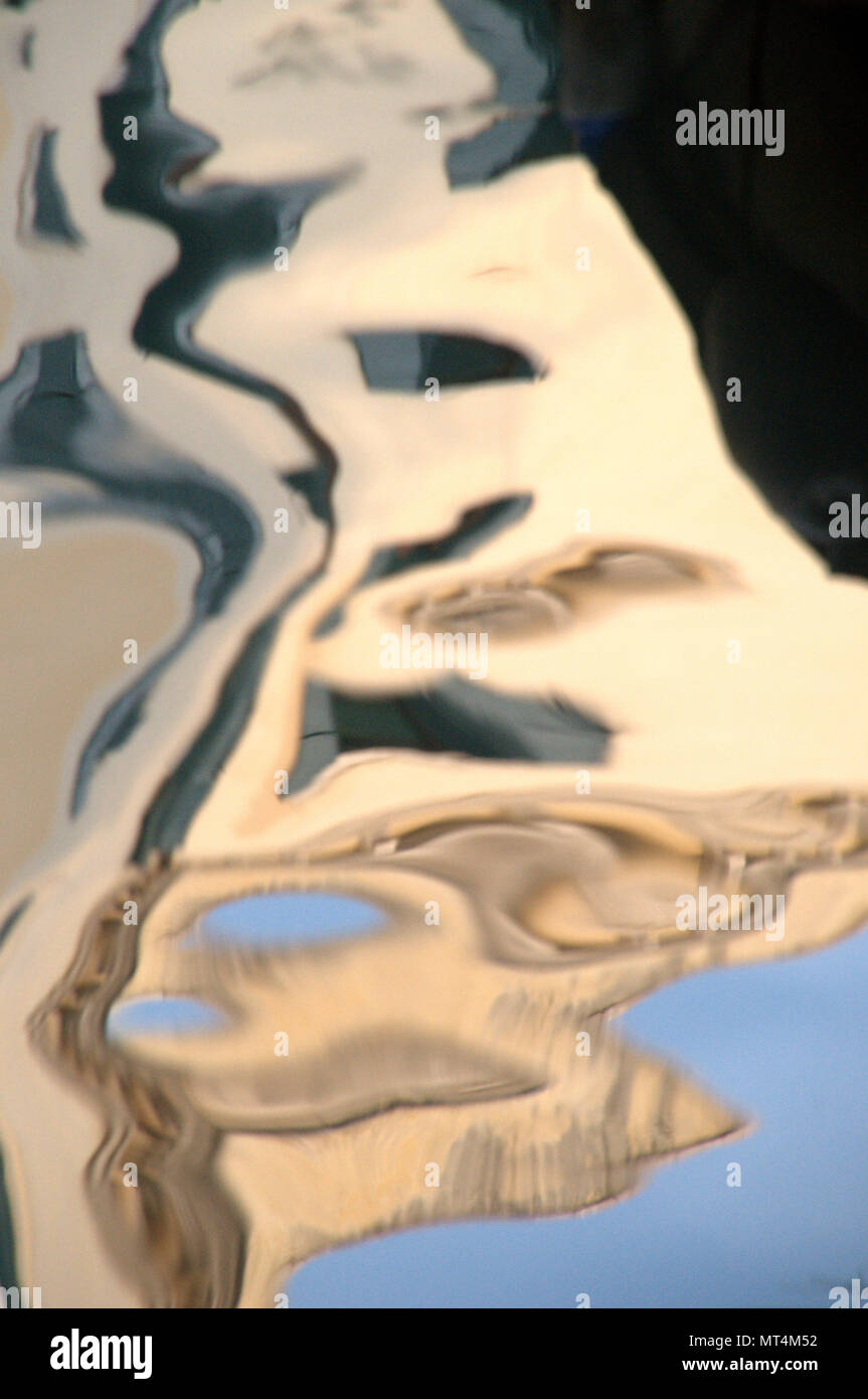 Reflections in disturbed water hi-res stock photography and images - Alamy