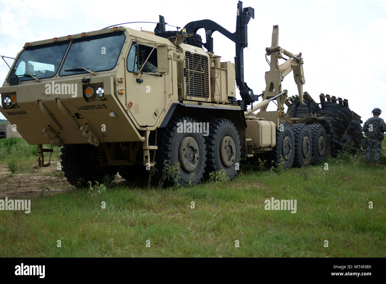 Indiana National Guard soldiers with Company A, 113th Brigade Support ...