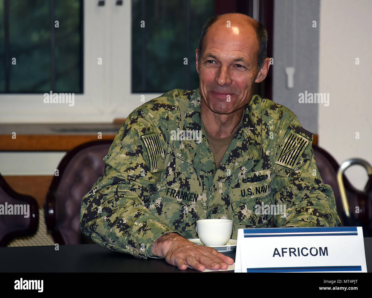 U s navy vice adm michael franken hi-res stock photography and images ...