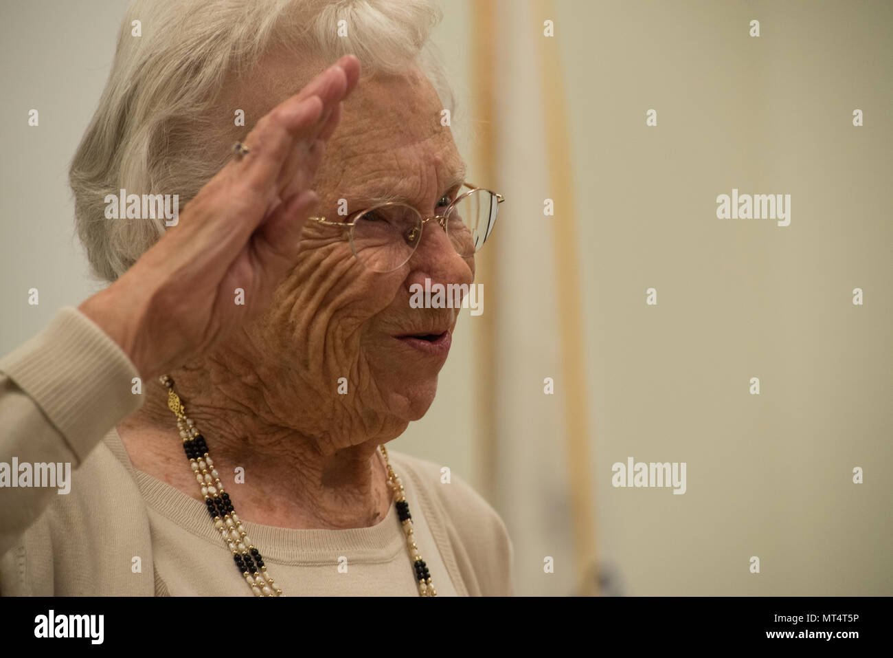 Mabel Johnson, a WWII SPAR, salutes two female rear admirals at Coast ...