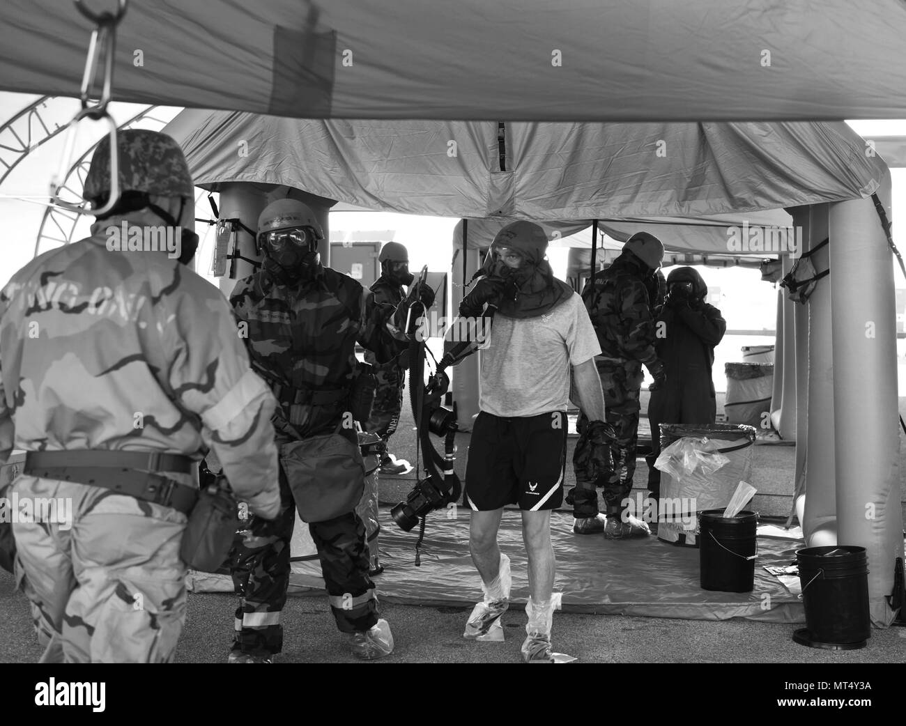 Contamination control area Black and White Stock Photos & Images - Alamy