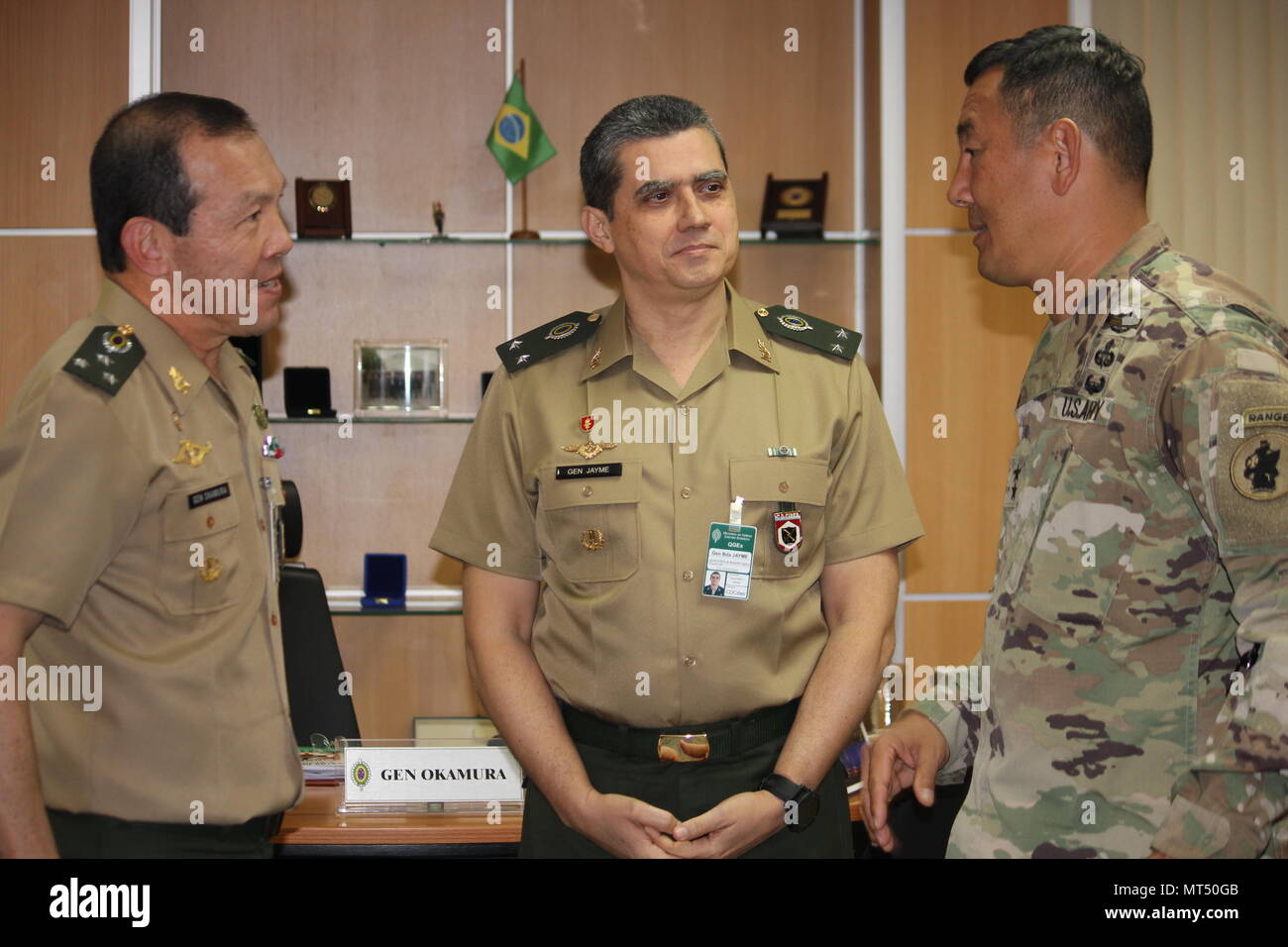 (From L) Brazilian soldiers Lt. Gen. Angelo Kawakami Okamura, Cyber ...