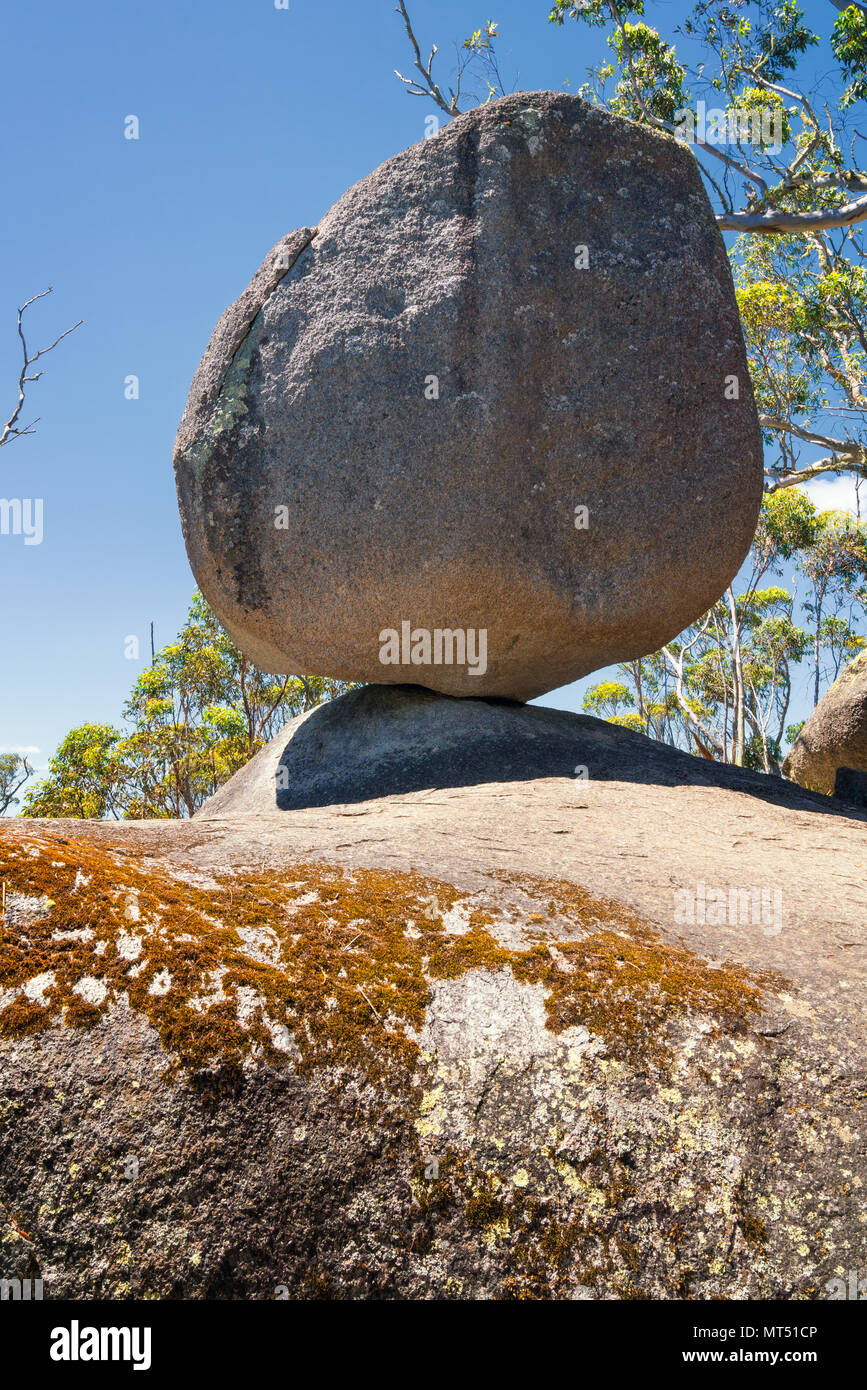 Amazing Balancing Rock, highlight within the Porongurup National Park ...