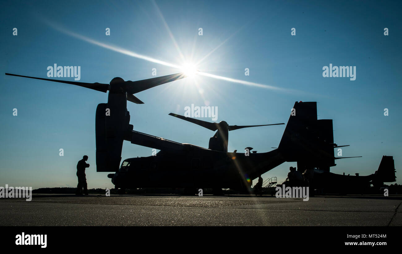 Aircrews with the 8th Special Operations Squadron conduct deck landing ...
