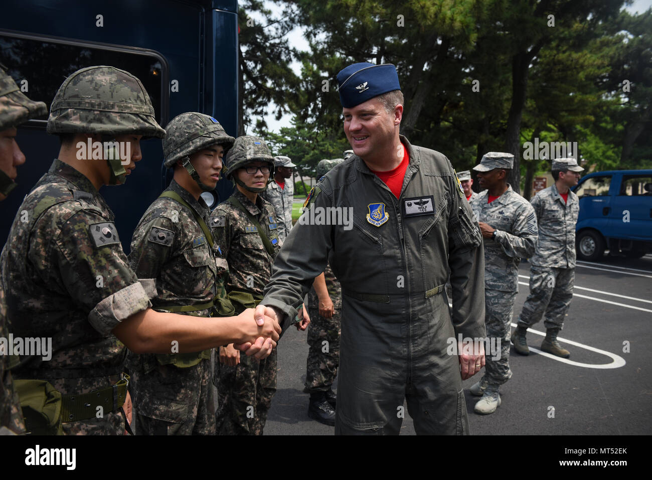 Col shoemaker hi-res stock photography and images - Alamy