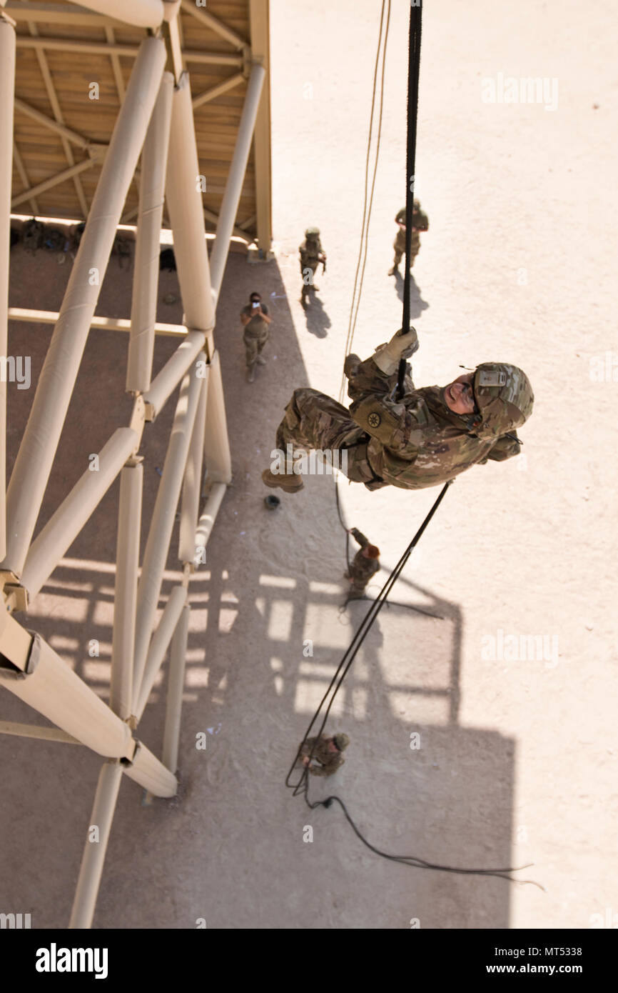 Aussie rappel hi-res stock photography and images - Alamy