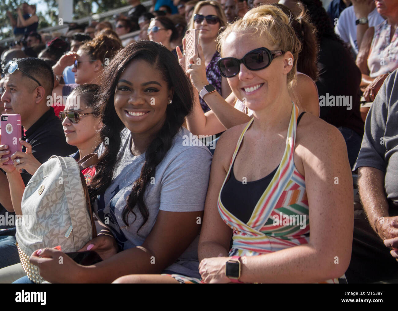 Spouses within 6th Marine Corps District (6MCD) pose for a photo at the ...